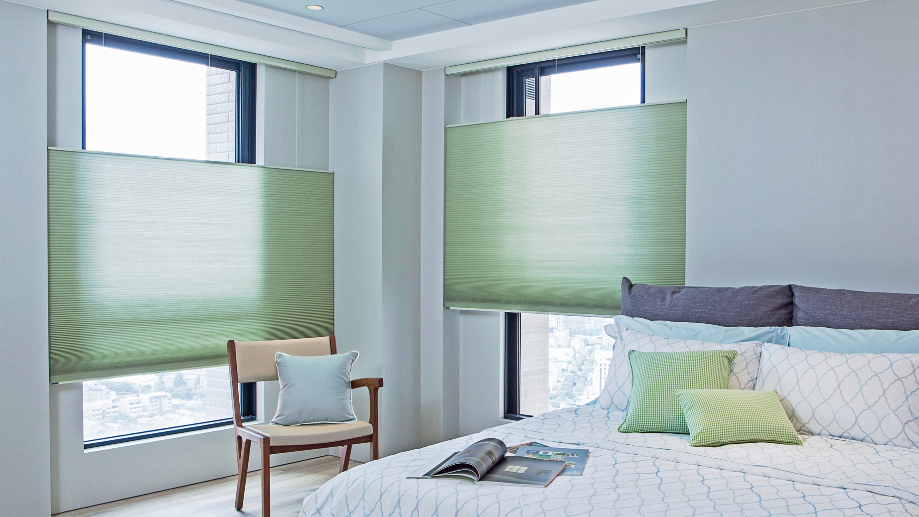 Portrait™ Honeycomb Shades | Norman Canada