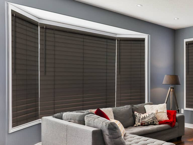 How to Pick the Right Blinds for Bay Windows | Norman Canada