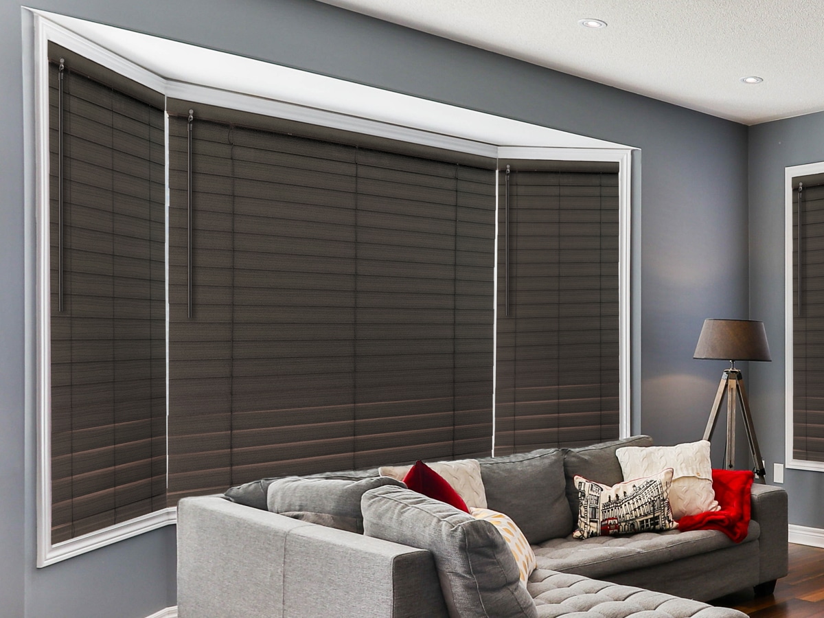 How to Pick the Right Blinds for Bay Windows | Norman Canada
